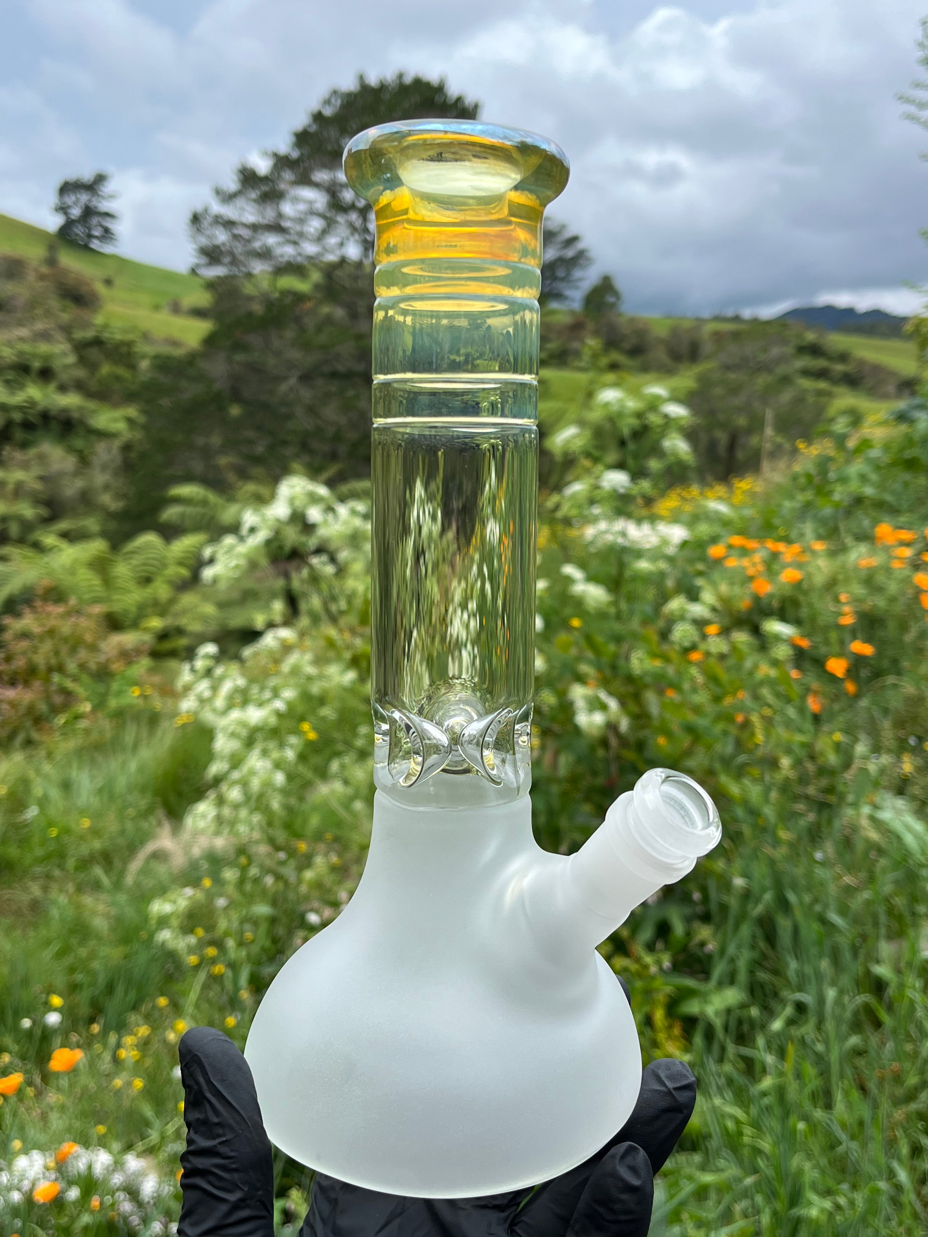 The Glass Bandit Beaker With Stem - Silver Fumed/Blasted – Off Grid ...